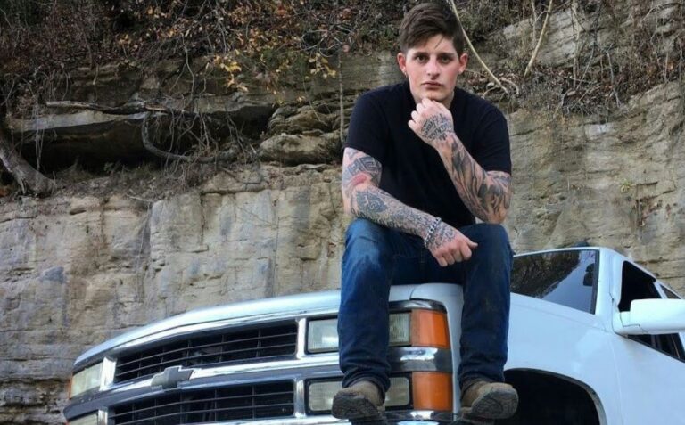 Ryan Upchurch Net Worth 2024, Age, Height, Wife, YouTube, Website | Bio