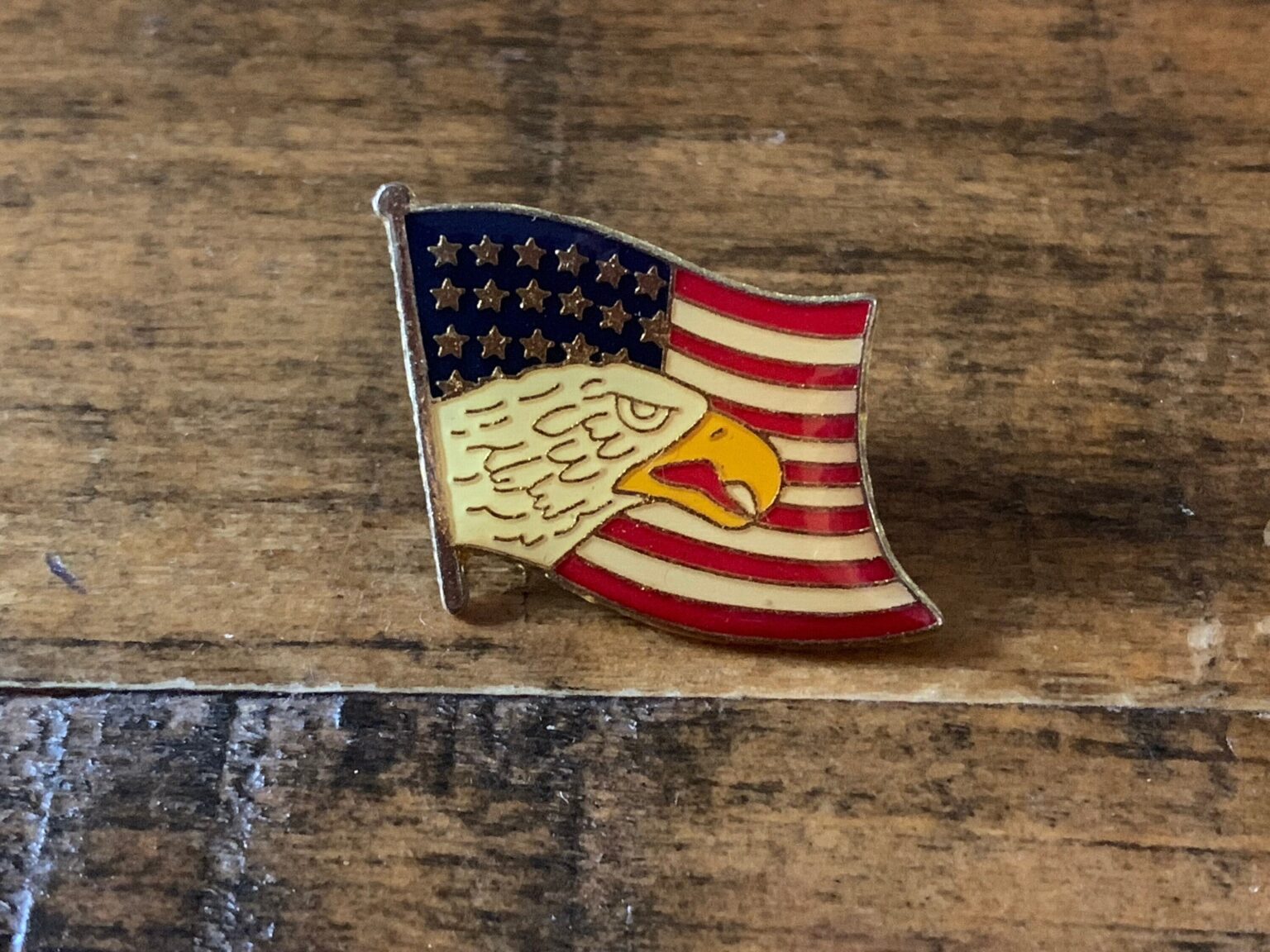 Uncover the Top 10 Celebrity Lapel Pins to Make a Splash in Any Outfit ...