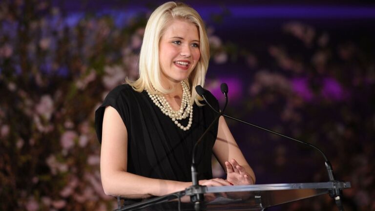 Elizabeth Smart Net Worth 2024, Age, Height, Wife, Book, Bio-Wiki