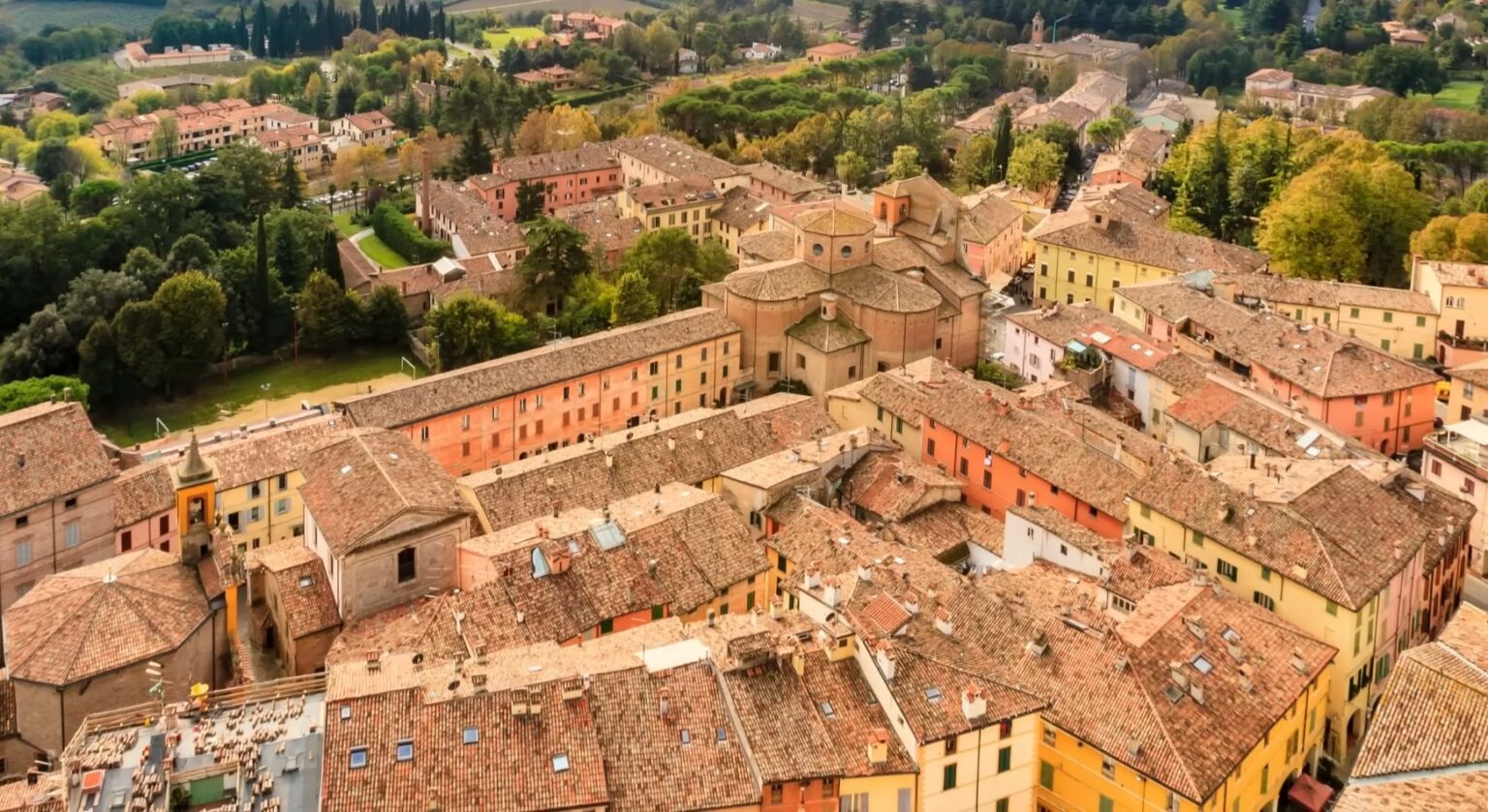 Live Like a Local: Exploring Italy Beyond Tourist Hotspots 2024 ...