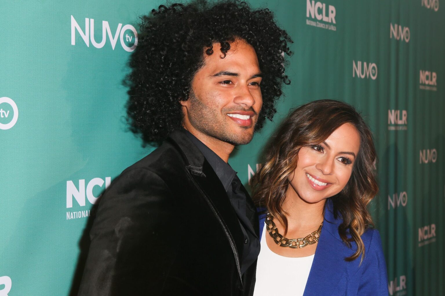 Manwell Reyes Bio, Net Worth, Career, Age, Height | Wife Anjelah Johnson