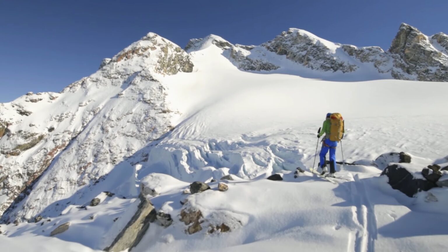 Gunnbjørn Fjeld: Highest Mountain in Greenland - Discover the Arctic ...